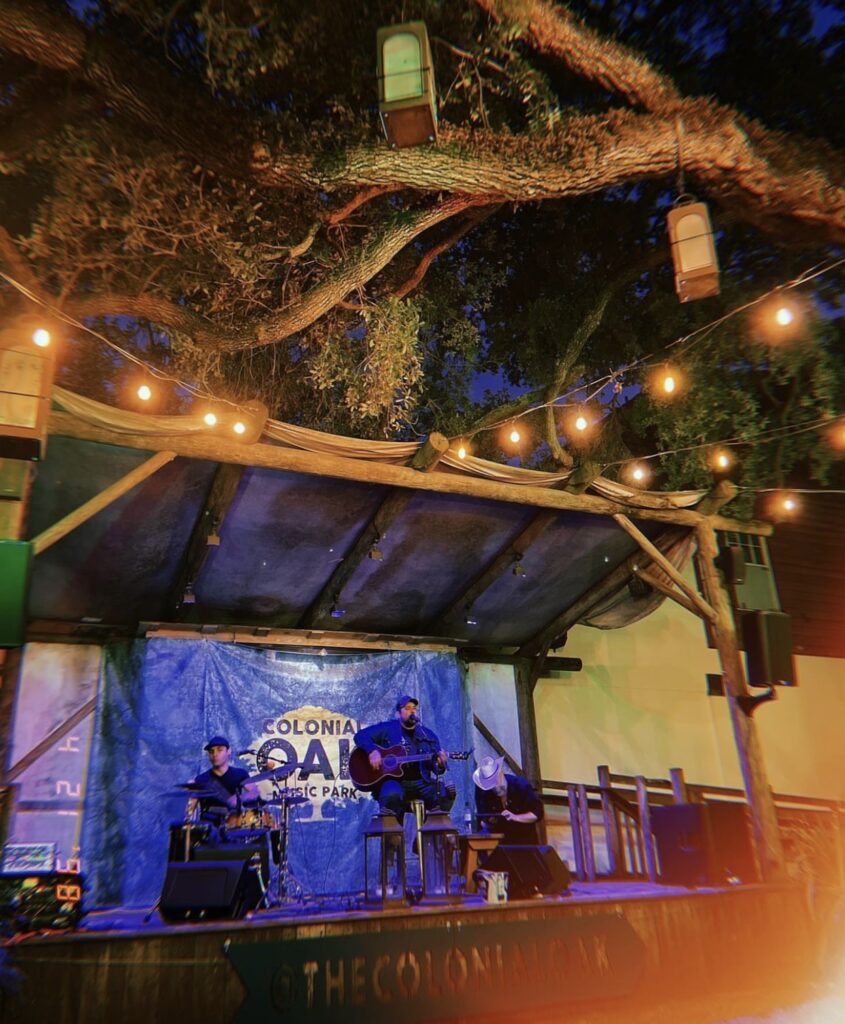 Josh Ford Music Duo – May 18 – The Colonial Oak Music Park